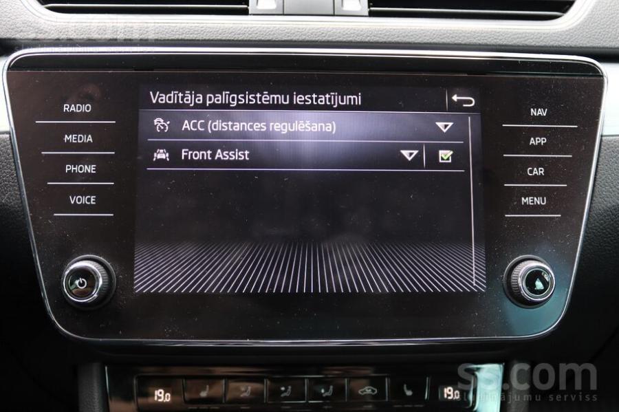 Melns Skoda SuperB 2022 Rīga, ar dzinēja tilpumu 1.50 L un nobraukumu 119 tūkst. km par 18200 €, foto 17 vietnē AUTOMOTO.COM.LV