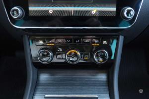 Black Skoda SuperB 2023 in Vilnius, with an engine capacity of 1.97 L and mileage of 55 thousand km for 26950 €, photo 18 on AUTOMOTO.COM.LV