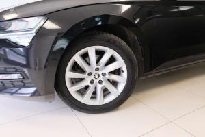 Melns Skoda SuperB 2023 Viļņa, ar dzinēja tilpumu 1.50 L un nobraukumu 128 tūkst. km par 21400 €, foto 30 vietnē AUTOMOTO.COM.LV