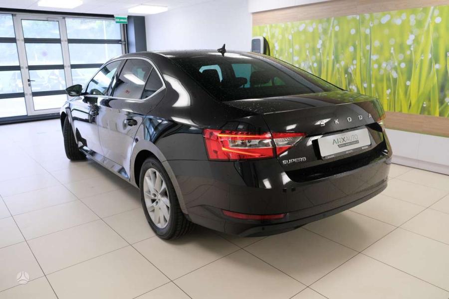 Melns Skoda SuperB 2023 Viļņa, ar dzinēja tilpumu 1.50 L un nobraukumu 107 tūkst. km par 21600 €, foto 5 vietnē AUTOMOTO.COM.LV