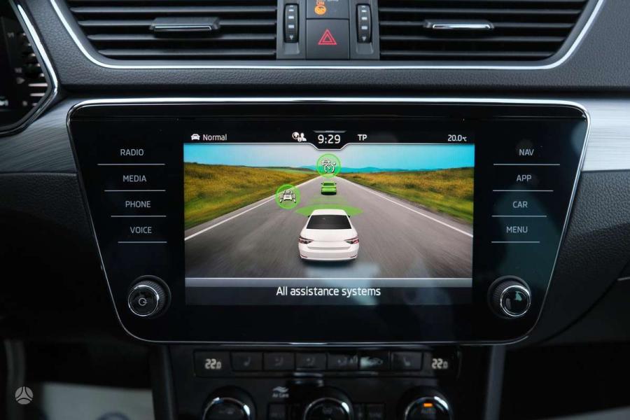 Melns Skoda SuperB 2023 Viļņa, ar dzinēja tilpumu 1.50 L un nobraukumu 107 tūkst. km par 21600 €, foto 14 vietnē AUTOMOTO.COM.LV