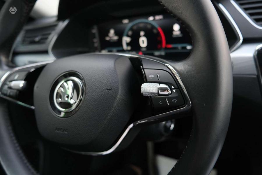 Melns Skoda SuperB 2023 Viļņa, ar dzinēja tilpumu 1.50 L un nobraukumu 107 tūkst. km par 21600 €, foto 19 vietnē AUTOMOTO.COM.LV