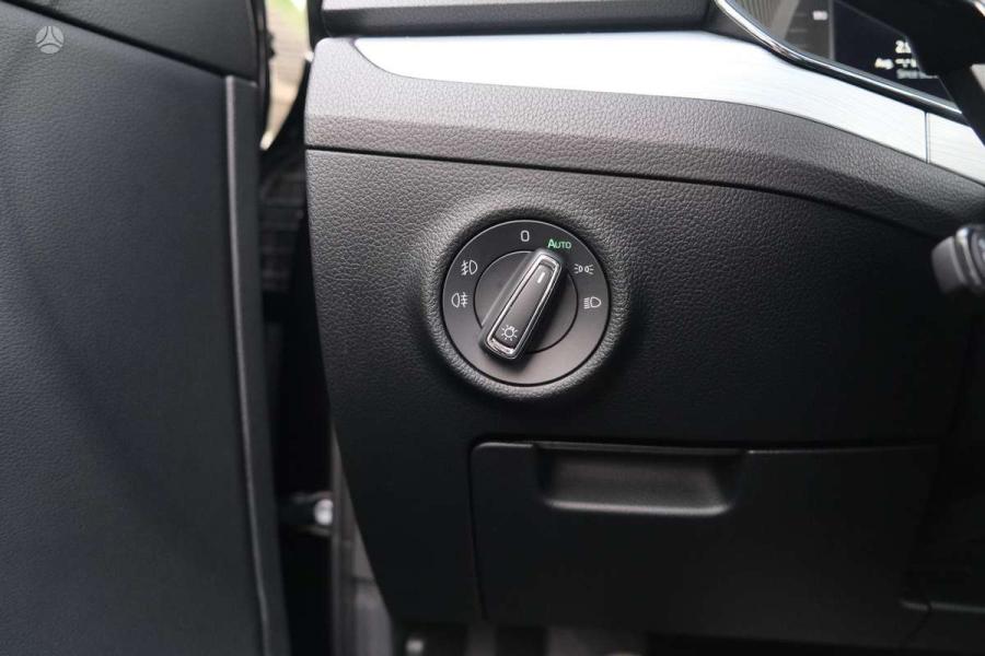 Melns Skoda SuperB 2023 Viļņa, ar dzinēja tilpumu 1.50 L un nobraukumu 107 tūkst. km par 21600 €, foto 22 vietnē AUTOMOTO.COM.LV