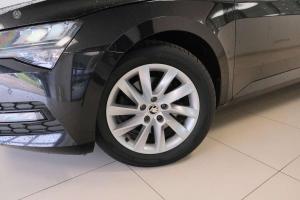 Melns Skoda SuperB 2023 Viļņa, ar dzinēja tilpumu 1.50 L un nobraukumu 107 tūkst. km par 21600 €, foto 31 vietnē AUTOMOTO.COM.LV