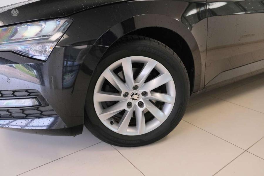 Melns Skoda SuperB 2023 Viļņa, ar dzinēja tilpumu 1.50 L un nobraukumu 107 tūkst. km par 21600 €, foto 31 vietnē AUTOMOTO.COM.LV