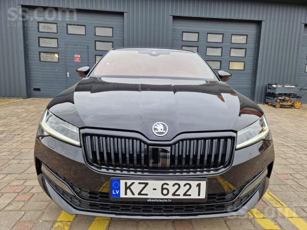 Black Skoda SuperB 2024 in Jelgava, with an engine capacity of 2.00 L and mileage of 83 thousand km for 29900 €, photo 1 on AUTOMOTO.COM.LV