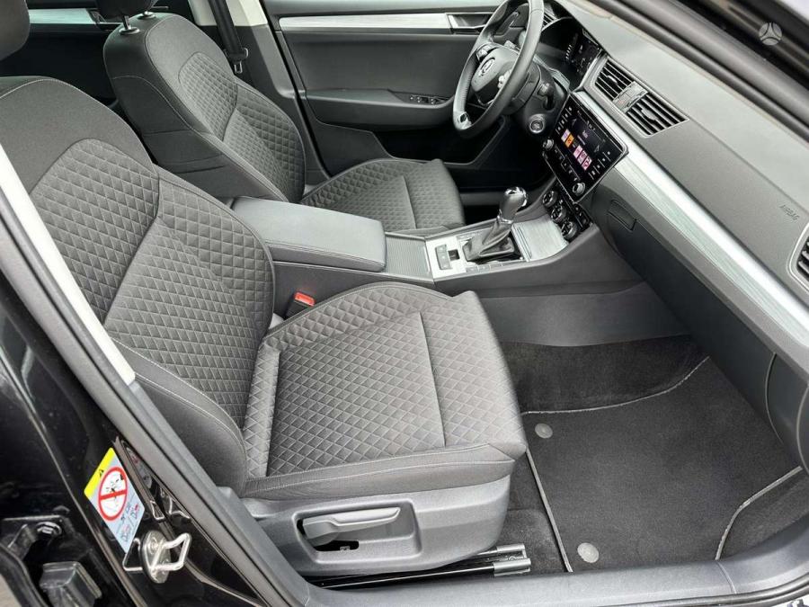 Melns Skoda SuperB 2024 Viļņa, ar dzinēja tilpumu 1.50 L un nobraukumu 49 tūkst. km par 23500 €, foto 5 vietnē AUTOMOTO.COM.LV