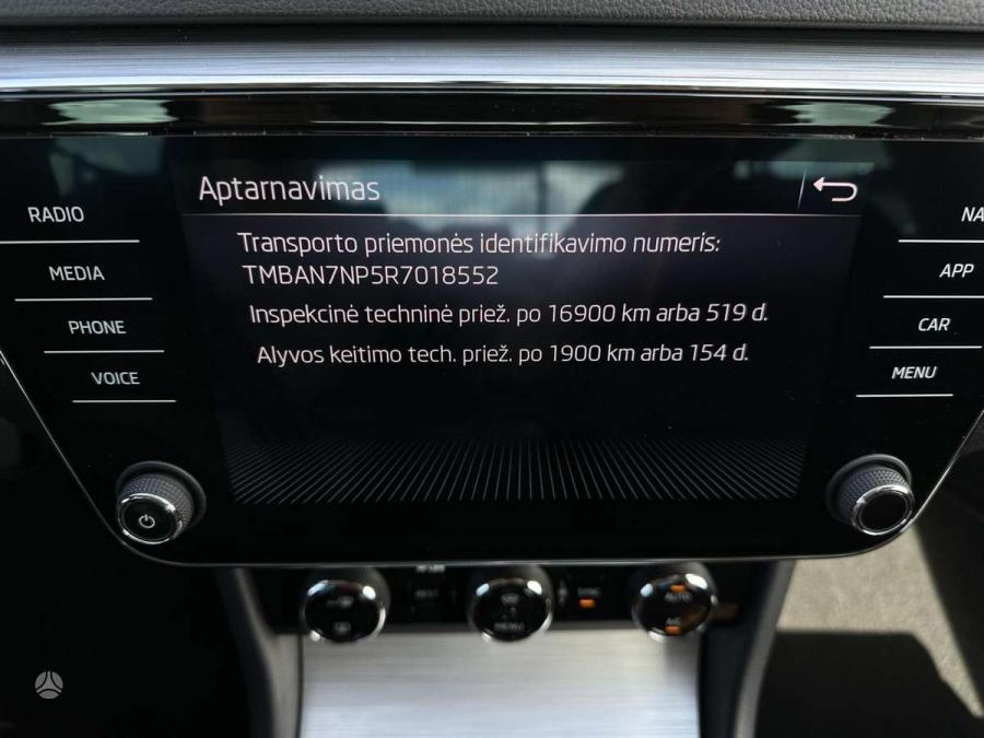 Melns Skoda SuperB 2024 Viļņa, ar dzinēja tilpumu 1.50 L un nobraukumu 49 tūkst. km par 23500 €, foto 16 vietnē AUTOMOTO.COM.LV