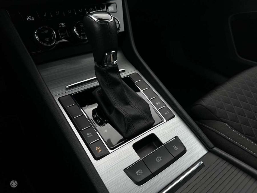 Melns Skoda SuperB 2024 Viļņa, ar dzinēja tilpumu 1.50 L un nobraukumu 49 tūkst. km par 23500 €, foto 20 vietnē AUTOMOTO.COM.LV