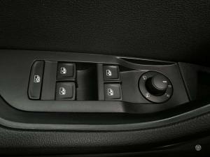 Melns Skoda SuperB 2024 Viļņa, ar dzinēja tilpumu 1.50 L un nobraukumu 49 tūkst. km par 23500 €, foto 22 vietnē AUTOMOTO.COM.LV