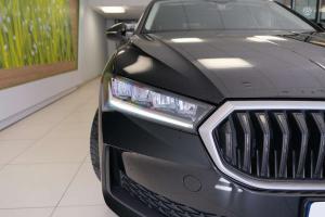 Melns Skoda SuperB 2024 Viļņa, ar dzinēja tilpumu 1.50 L un nobraukumu 55 tūkst. km par 25200 €, foto 24 vietnē AUTOMOTO.COM.LV
