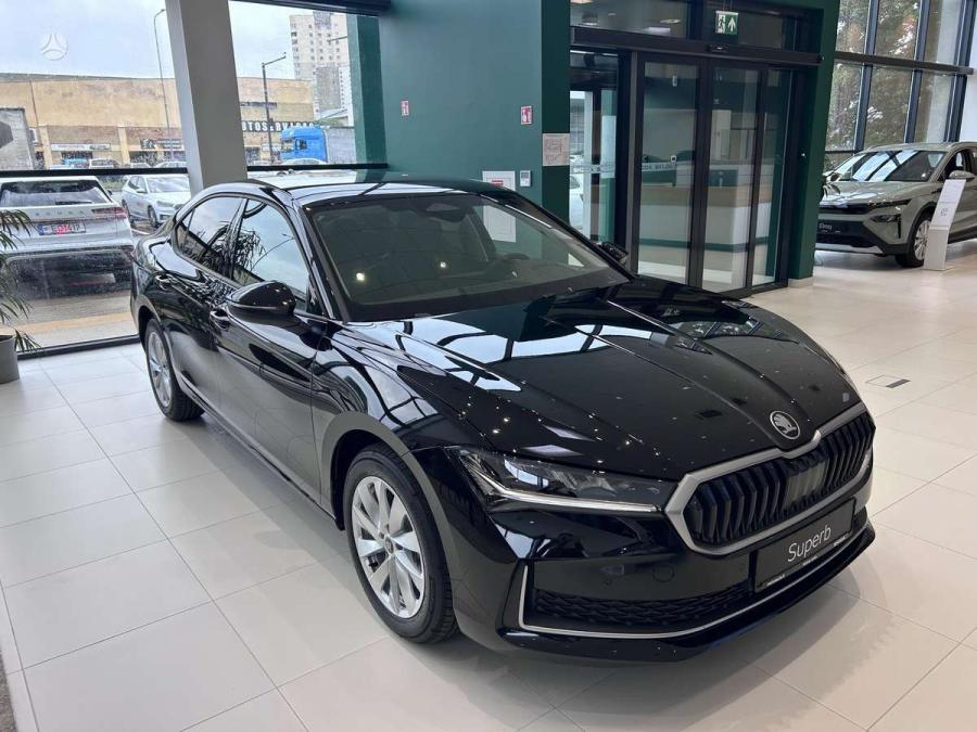 Melns Skoda SuperB 2026 Viļņa, ar dzinēja tilpumu 1.97 L un nobraukumu 0 tūkst. km par 45240 €, foto 4 vietnē AUTOMOTO.COM.LV