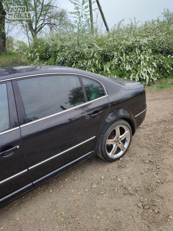Black Skoda SuperB 2004 in Elektrenai, with an engine capacity of 2.50 L and mileage of 349 thousand km for 1500 €, photo 6 on AUTOMOTO.COM.LV