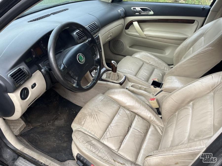 Melns Skoda SuperB 2004 Panevēža, ar dzinēja tilpumu 2.50 L un nobraukumu 300 tūkst. km par 500 €, foto 8 vietnē AUTOMOTO.COM.LV
