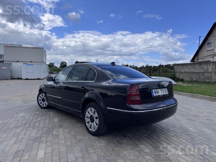 Melns Skoda SuperB 2005 Daugavpils, ar dzinēja tilpumu 1.90 L un nobraukumu 289 tūkst. km par 1300 €, foto 6 vietnē AUTOMOTO.COM.LV