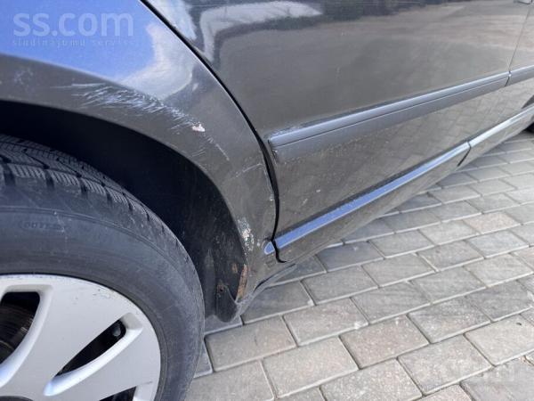Melns Skoda SuperB 2005 Daugavpils, ar dzinēja tilpumu 1.90 L un nobraukumu 289 tūkst. km par 1300 €, foto 10 vietnē AUTOMOTO.COM.LV