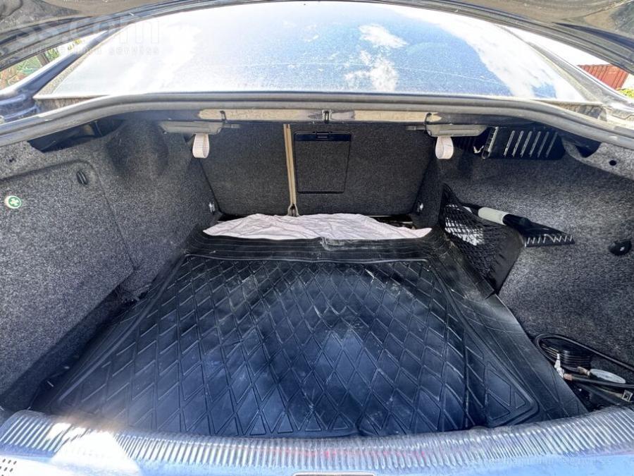 Melns Skoda SuperB 2005 Daugavpils, ar dzinēja tilpumu 1.90 L un nobraukumu 289 tūkst. km par 1300 €, foto 24 vietnē AUTOMOTO.COM.LV