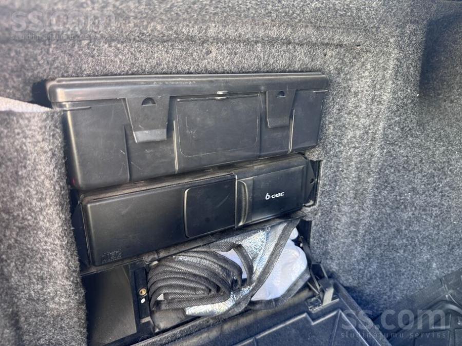 Melns Skoda SuperB 2005 Daugavpils, ar dzinēja tilpumu 1.90 L un nobraukumu 289 tūkst. km par 1300 €, foto 25 vietnē AUTOMOTO.COM.LV