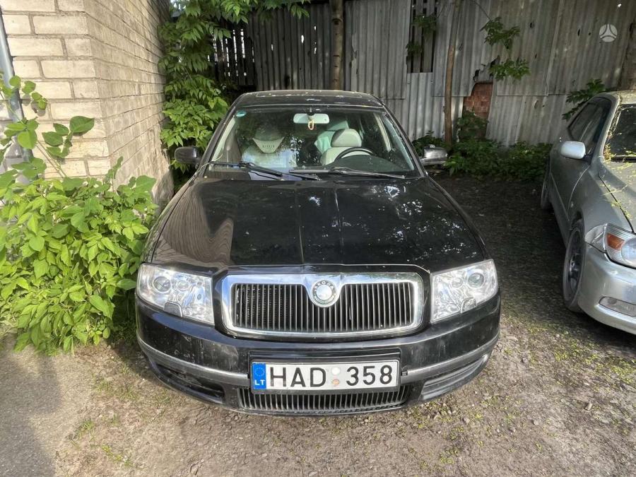 Melns Skoda SuperB 2005 Klaipėda, ar dzinēja tilpumu 2.50 L un nobraukumu 451 tūkst. km par 1399 €, foto 1 vietnē AUTOMOTO.COM.LV