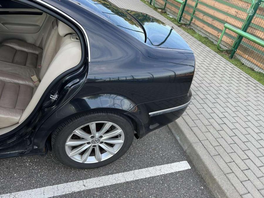 Melns Skoda SuperB 2005 Širvintos, ar dzinēja tilpumu 2.50 L un nobraukumu 308 tūkst. km par 1100 €, foto 8 vietnē AUTOMOTO.COM.LV