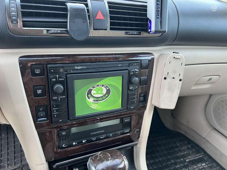Melns Skoda SuperB 2005 Širvintos, ar dzinēja tilpumu 2.50 L un nobraukumu 308 tūkst. km par 1100 €, foto 10 vietnē AUTOMOTO.COM.LV