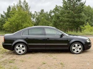 Black Skoda SuperB 2006 in Vilnius, with an engine capacity of 2.50 L and mileage of 175 thousand km for 2100 €, photo 3 on AUTOMOTO.COM.LV