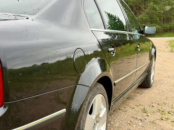 Black Skoda SuperB 2006 in Vilnius, with an engine capacity of 2.50 L and mileage of 175 thousand km for 2100 €, photo 4 on AUTOMOTO.COM.LV