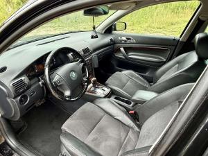 Black Skoda SuperB 2006 in Vilnius, with an engine capacity of 2.50 L and mileage of 175 thousand km for 2100 €, photo 12 on AUTOMOTO.COM.LV