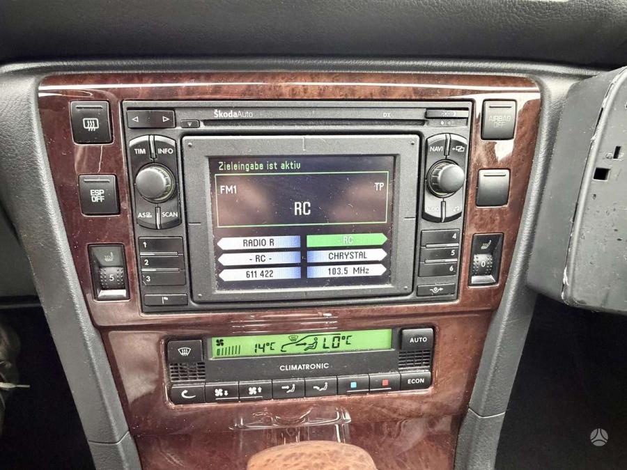 Black Skoda SuperB 2006 in Vilnius, with an engine capacity of 2.50 L and mileage of 175 thousand km for 2100 €, photo 14 on AUTOMOTO.COM.LV