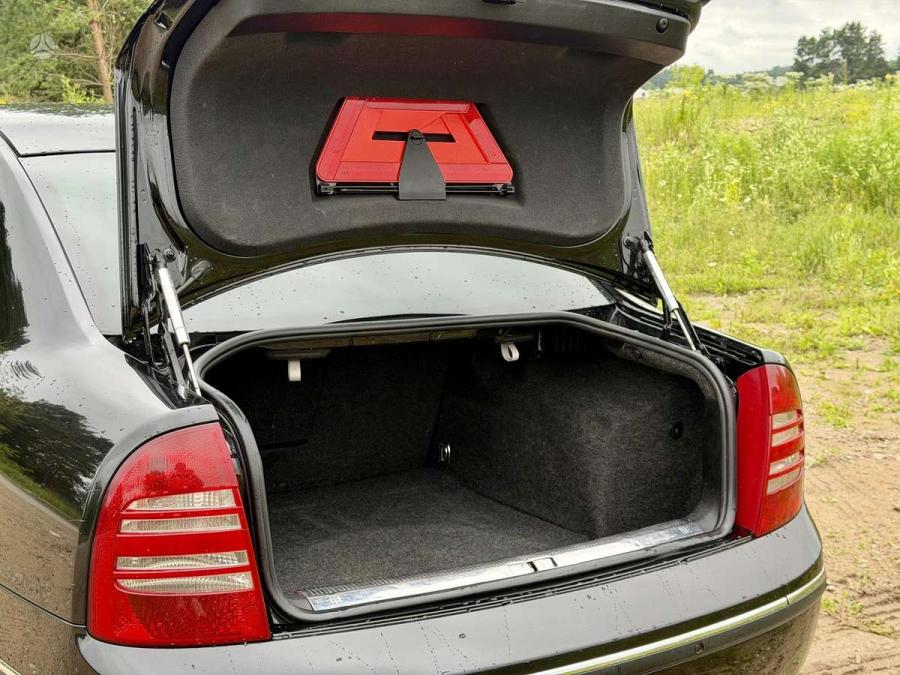 Black Skoda SuperB 2006 in Vilnius, with an engine capacity of 2.50 L and mileage of 175 thousand km for 2100 €, photo 18 on AUTOMOTO.COM.LV