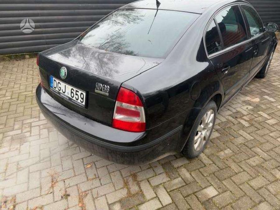 Black Skoda SuperB 2007 in Vilnius, with an engine capacity of 2.77 L and mileage of 126 thousand km for 2350 €, photo 12 on AUTOMOTO.COM.LV