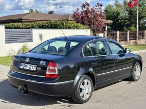Black Skoda SuperB 2007 in Vilnius, with an engine capacity of 1.97 L and mileage of 265 thousand km for 2500 €, photo 6 on AUTOMOTO.COM.LV