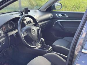 Black Skoda SuperB 2007 in Vilnius, with an engine capacity of 1.97 L and mileage of 265 thousand km for 2500 €, photo 9 on AUTOMOTO.COM.LV
