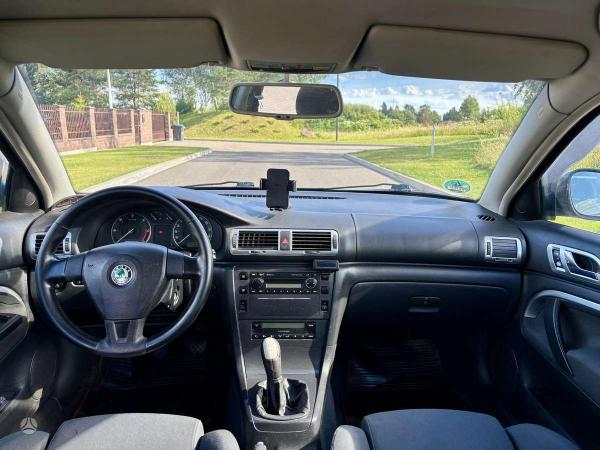 Melns Skoda SuperB 2007 Viļņa, ar dzinēja tilpumu 1.97 L un nobraukumu 265 tūkst. km par 2500 €, foto 9 vietnē AUTOMOTO.COM.LV