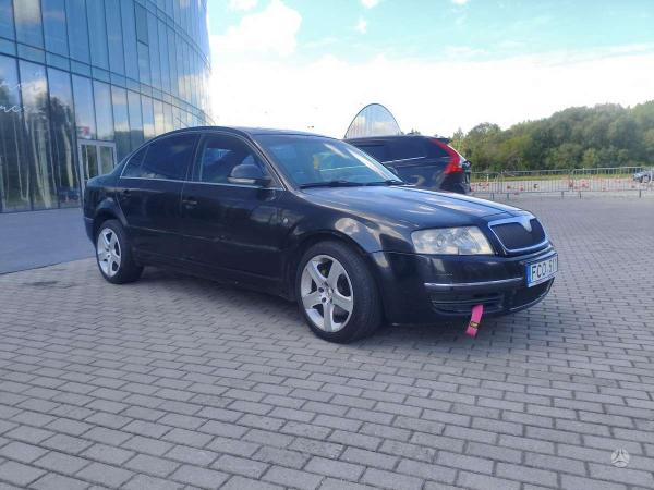 Melns Skoda SuperB 2007 Šauļi, ar dzinēja tilpumu 2.50 L un nobraukumu 370 tūkst. km par 1050 €, foto 1 vietnē AUTOMOTO.COM.LV