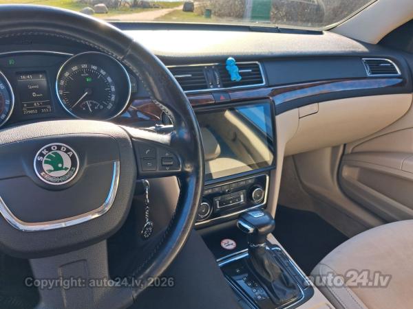 Melns Skoda SuperB 2008 Tallina, ar dzinēja tilpumu 3.60 L un nobraukumu 231 tūkst. km par 4500 €, foto 8 vietnē AUTOMOTO.COM.LV