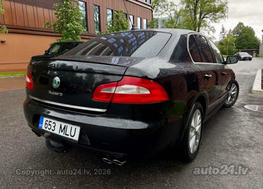 Black Skoda SuperB 2008 in Tallinn, with an engine capacity of 3.60 L and mileage of 232 thousand km for 4999 €, photo 4 on AUTOMOTO.COM.LV