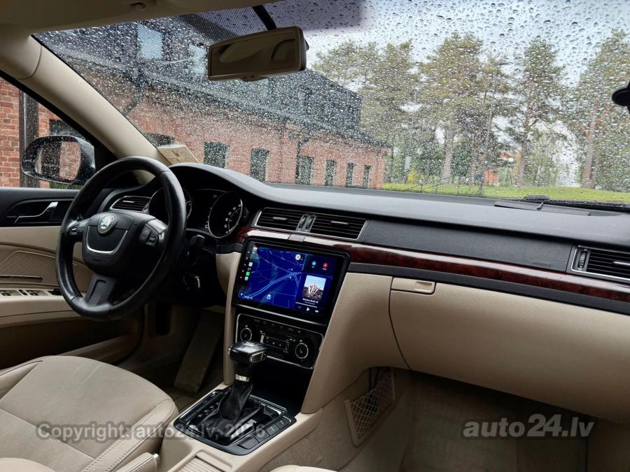 Black Skoda SuperB 2008 in Tallinn, with an engine capacity of 3.60 L and mileage of 232 thousand km for 4999 €, photo 7 on AUTOMOTO.COM.LV