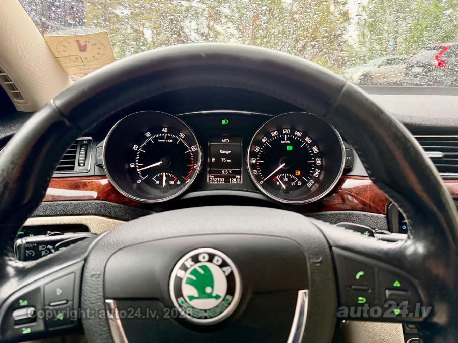 Black Skoda SuperB 2008 in Tallinn, with an engine capacity of 3.60 L and mileage of 232 thousand km for 4999 €, photo 11 on AUTOMOTO.COM.LV