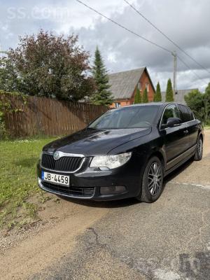 Melns Skoda SuperB 2008 Rīga, ar dzinēja tilpumu 2.00 L un nobraukumu 408 tūkst. km par 2200 €, foto 11 vietnē AUTOMOTO.COM.LV