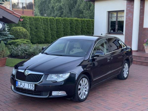 Black Skoda SuperB 2008 in Klaipeda, with an engine capacity of 1.78 L and mileage of 195 thousand km for 3750 €, photo 4 on AUTOMOTO.COM.LV