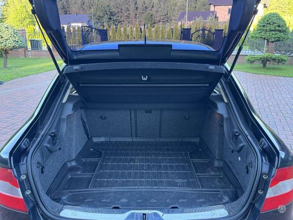 Black Skoda SuperB 2008 in Klaipeda, with an engine capacity of 1.78 L and mileage of 195 thousand km for 3750 €, photo 8 on AUTOMOTO.COM.LV