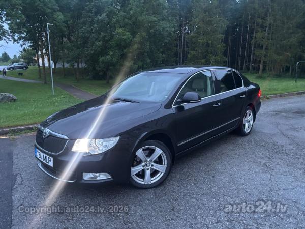 Black Skoda SuperB 2008 in Tallinn, with an engine capacity of 2.00 L and mileage of 372 thousand km for 2499 €, photo 1 on AUTOMOTO.COM.LV