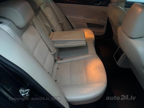 Black Skoda SuperB 2008 in Tallinn, with an engine capacity of 2.00 L and mileage of 372 thousand km for 2499 €, photo 6 on AUTOMOTO.COM.LV