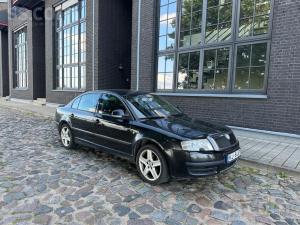 Melns Skoda SuperB 2008 Rīga, ar dzinēja tilpumu 1.90 L un nobraukumu 396 tūkst. km par 1300 €, foto  vietnē AUTOMOTO.COM.LV