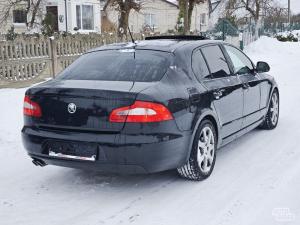 Black Skoda SuperB 2009 in Vilnius, with an engine capacity of 1.80 L and mileage of 231 thousand km for 4700 €, photo 4 on AUTOMOTO.COM.LV