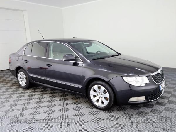 Black Skoda SuperB 2009 in Tallinn, with an engine capacity of 2.00 L and mileage of 372 thousand km for 2499 €, photo 1 on AUTOMOTO.COM.LV