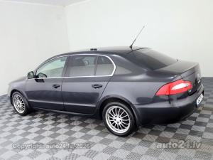 Черный Шкода Суперб 2009 в Таллин, объемом двигателя 1.40 л и пробегом 399 тыс. км за 1799 €, фото 5 на AUTOMOTO.COM.LV