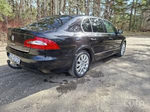 Melns Skoda SuperB 2009 Jūrmala, ar dzinēja tilpumu 2.00 L un nobraukumu 249 tūkst. km par 4300 €, foto 4 vietnē AUTOMOTO.COM.LV
