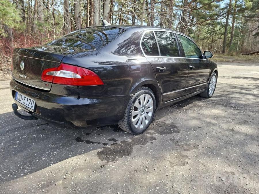 Melns Skoda SuperB 2009 Jūrmala, ar dzinēja tilpumu 2.00 L un nobraukumu 249 tūkst. km par 4300 €, foto 4 vietnē AUTOMOTO.COM.LV